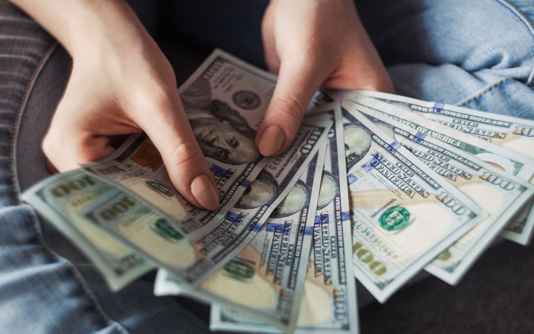 Don't Leave Money Laying Around on the Floor! - Aravenda Consignment ...